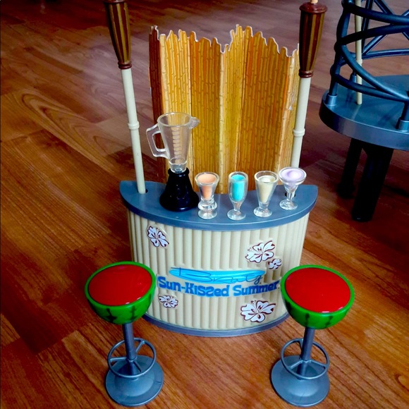 Bratz | Toys | Bratz Pool Party Play Set Comes With All Shown | Poshmark